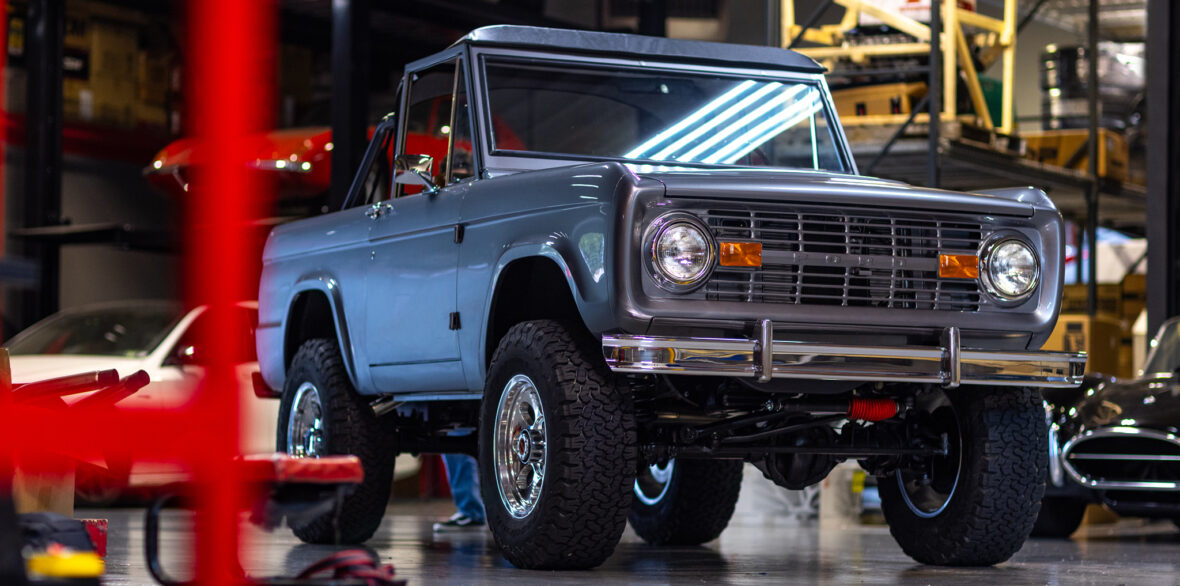 This 50-Year-Old Sports Utility Vehicle Gets 21st Century Upgrades at R ...